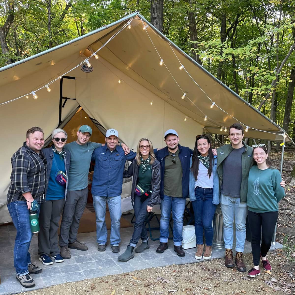 How to Host a Home Memorial: 7 Tips